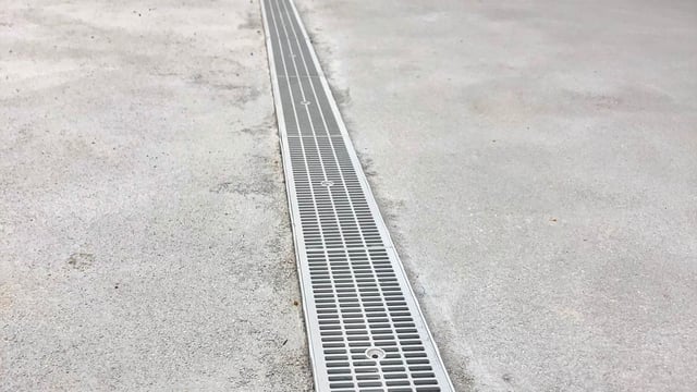 Griglie carrabili per canalette di drenaggio: la guida completa